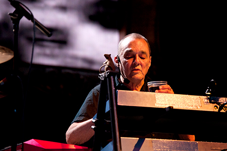 Tecladista de The Stranglers, Dave Greenfield, fallece tras contraer ...